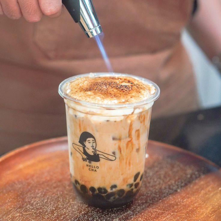 Boba Tea Plastic Cups for Dynamic Bubble Tea Packaging